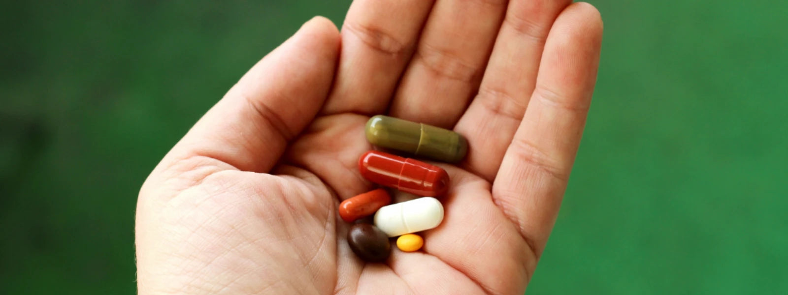 The Ultimate Guide to Hair Supplements for Women: Achieve Luscious Loc